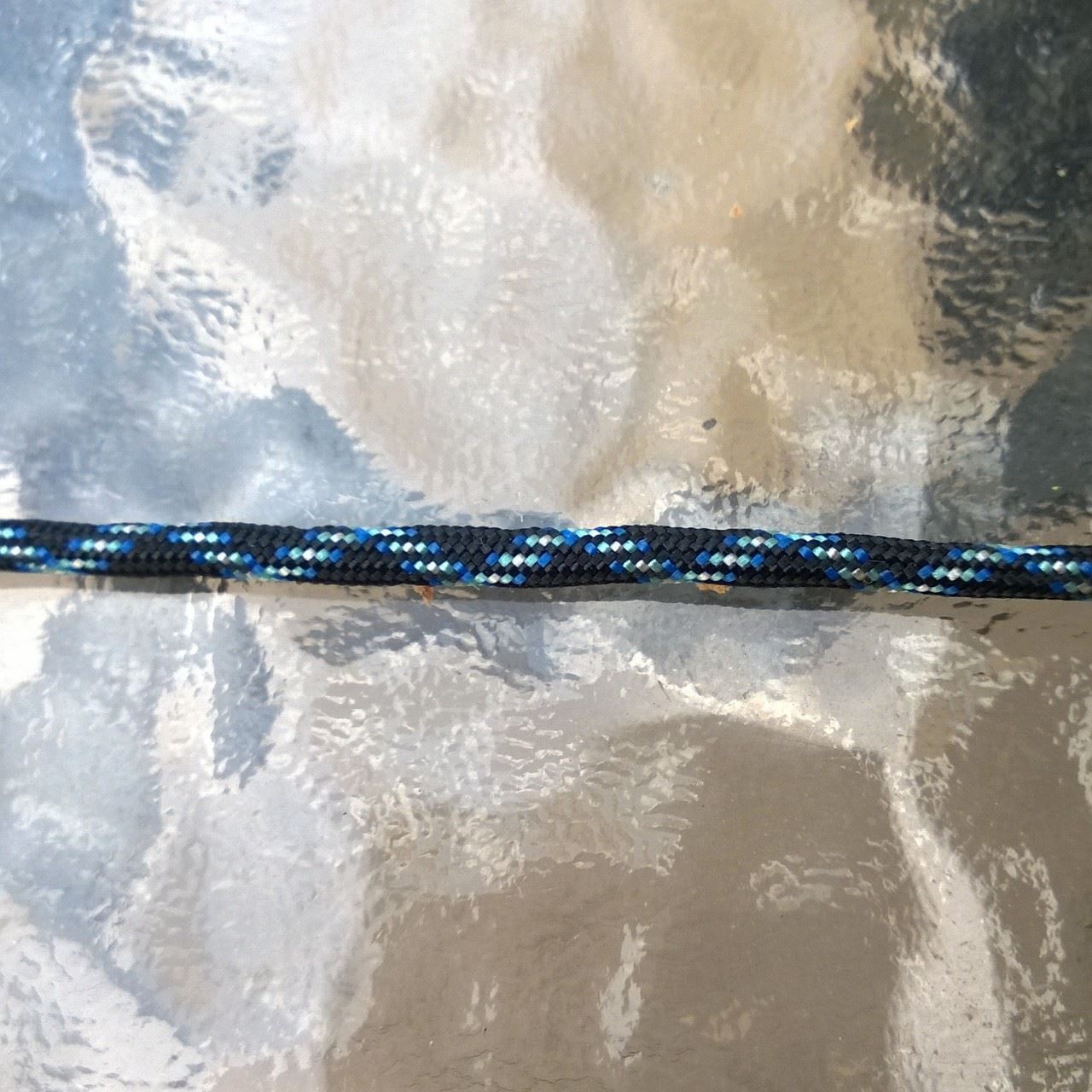 Lightning - 1,000 Foot - 550 LB Paracord | Canada Paracord