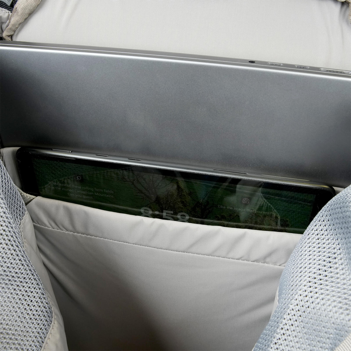 Catalyst 22 Backpack | Mystery Ranch | Adventure Gear Canada