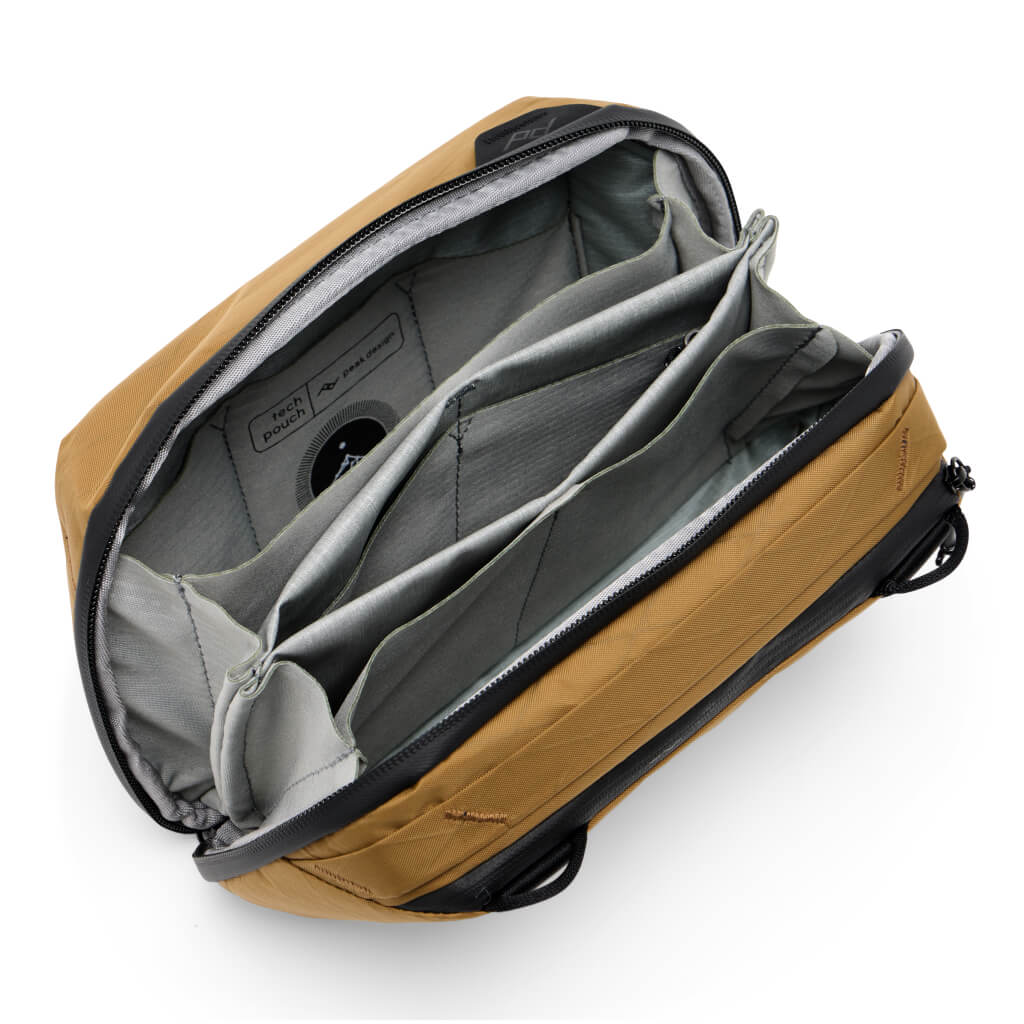 Tech pouch| Peak Design | Adventure Gear Canada